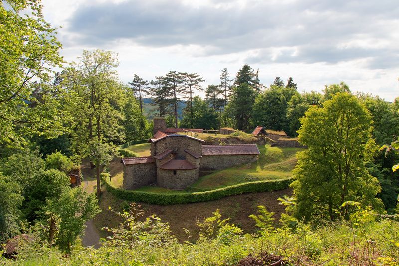 Burgruine Hatzfeld (Eder) | GrimmHeimat NordHessen